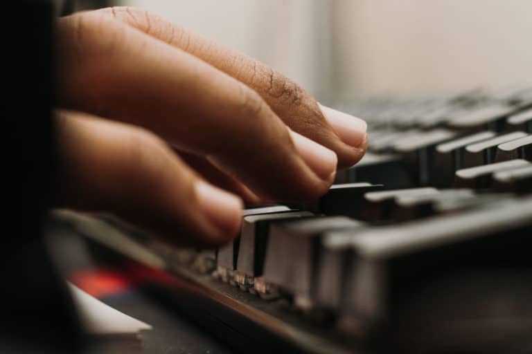 This Is Why Gaming Keyboards Have Tall Keys – Never Press Pause